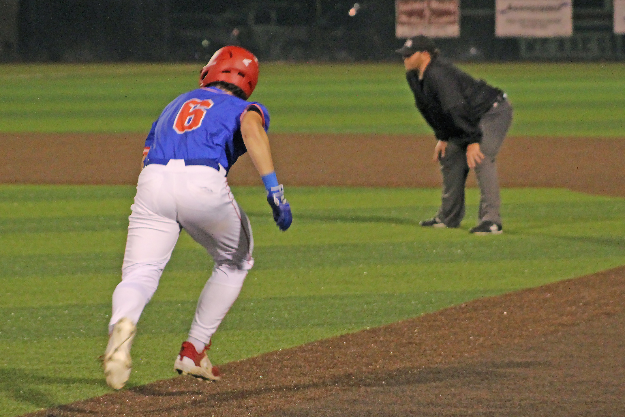Steers earn first district win with defeat of Glen Rose - NewsBreak
