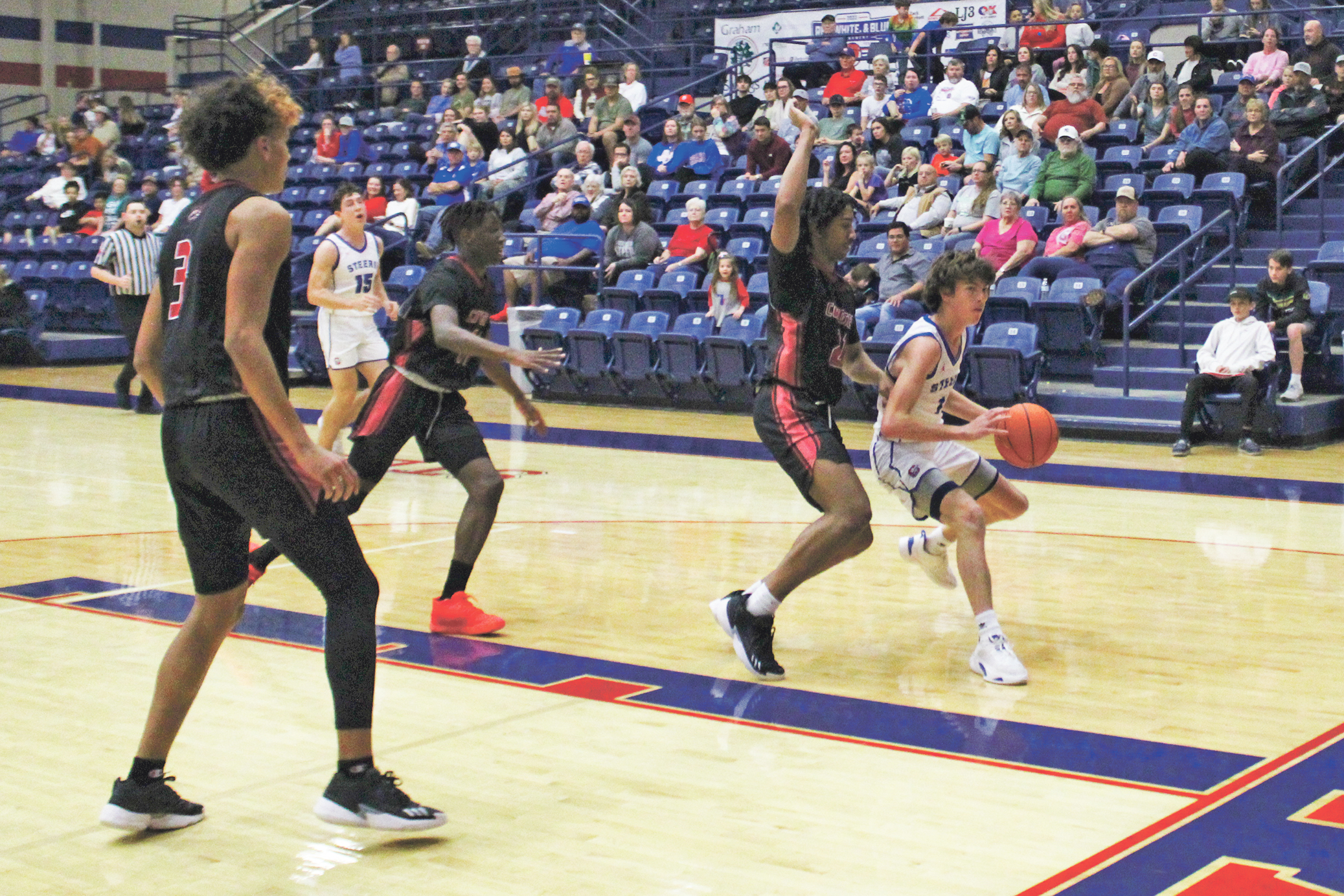 Shooting woes hurt Steers in loss | The Graham Leader