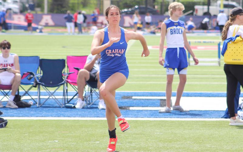 Graham track and field athletes advancing to area | The Graham Leader