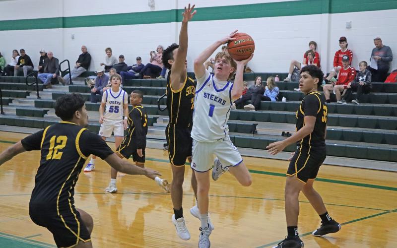 Steers finish Breckenridge tourney with winning 3-2 record | The Graham ...