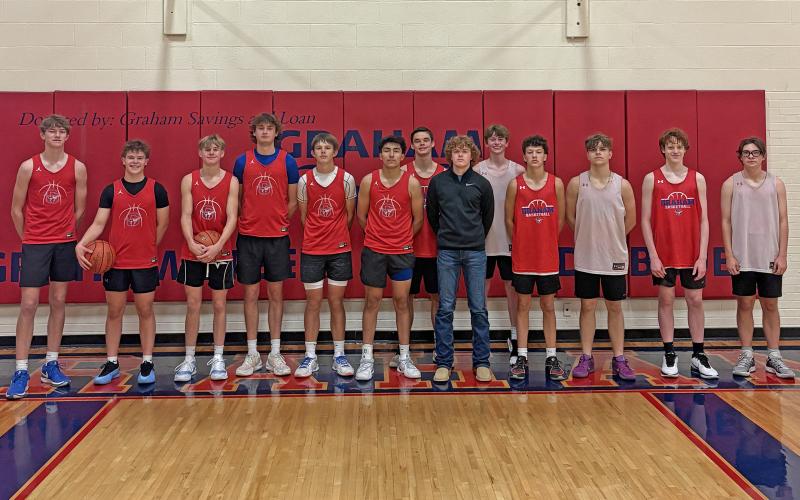 Steers open regular basketball season with first practice | The Graham ...