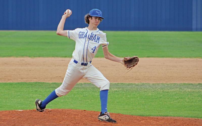 Steers score two late, defeat Buckaroos 4-2 | The Graham Leader