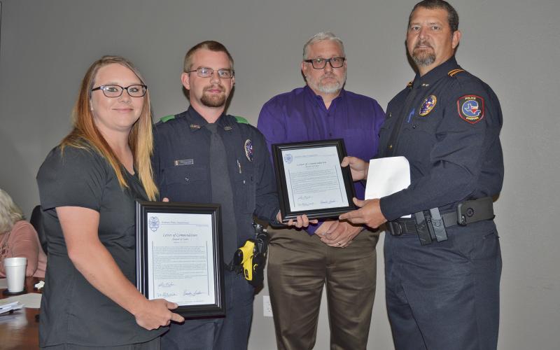 GPD presents officers, citizen with Award of Valor | The Graham Leader