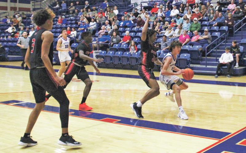 Shooting woes hurt Steers in loss | The Graham Leader