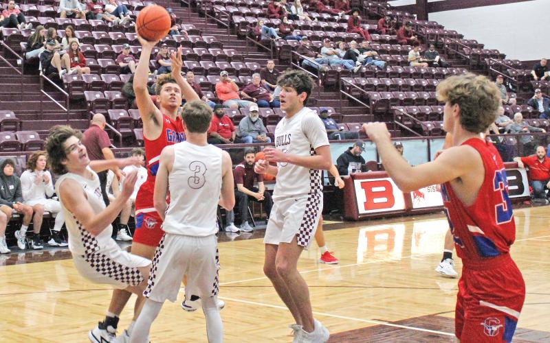Steers struggle in day one of the Bridgeport Tournament | The Graham Leader