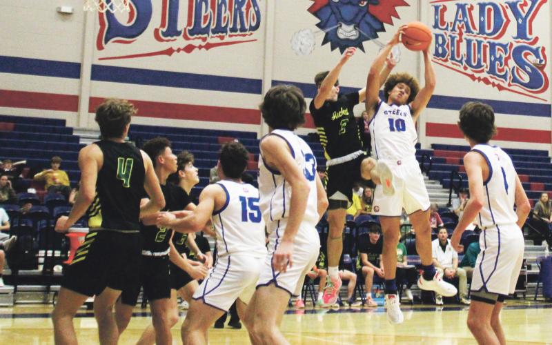 Slow start leads to Steers home loss to Yellowjackets | The Graham Leader
